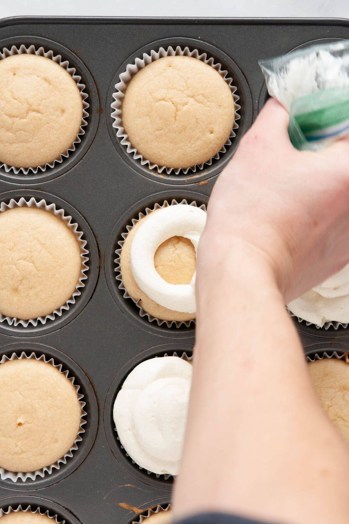 Healthy Vanilla Cupcakes - Healthful Blondie