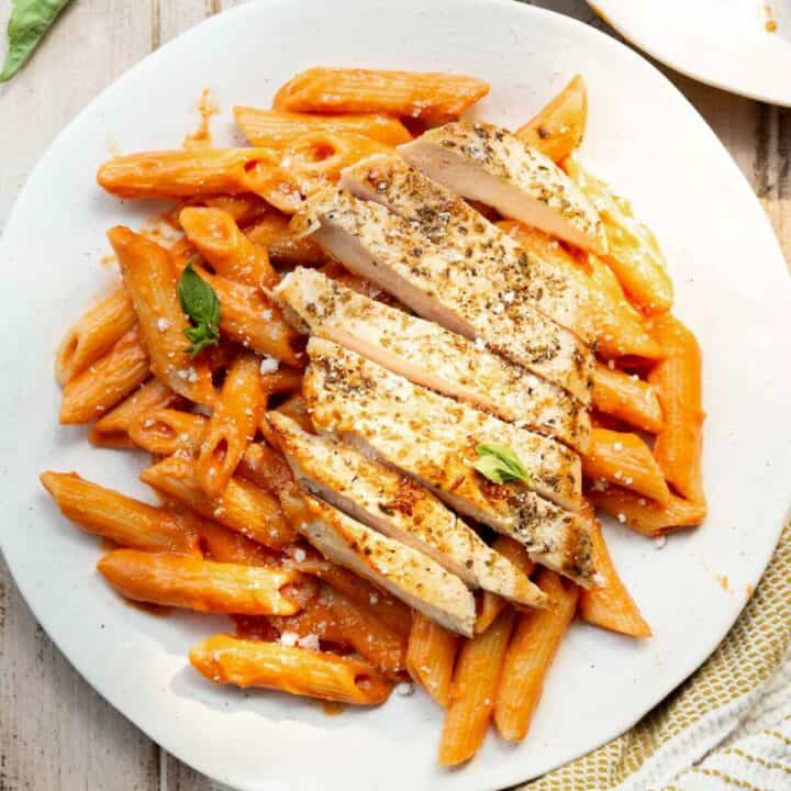 Healthy Penne Alla Vodka with Chicken - Healthful Blondie