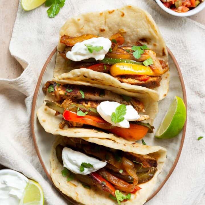Chicken Fajitas Wraps - Healthful Blondie