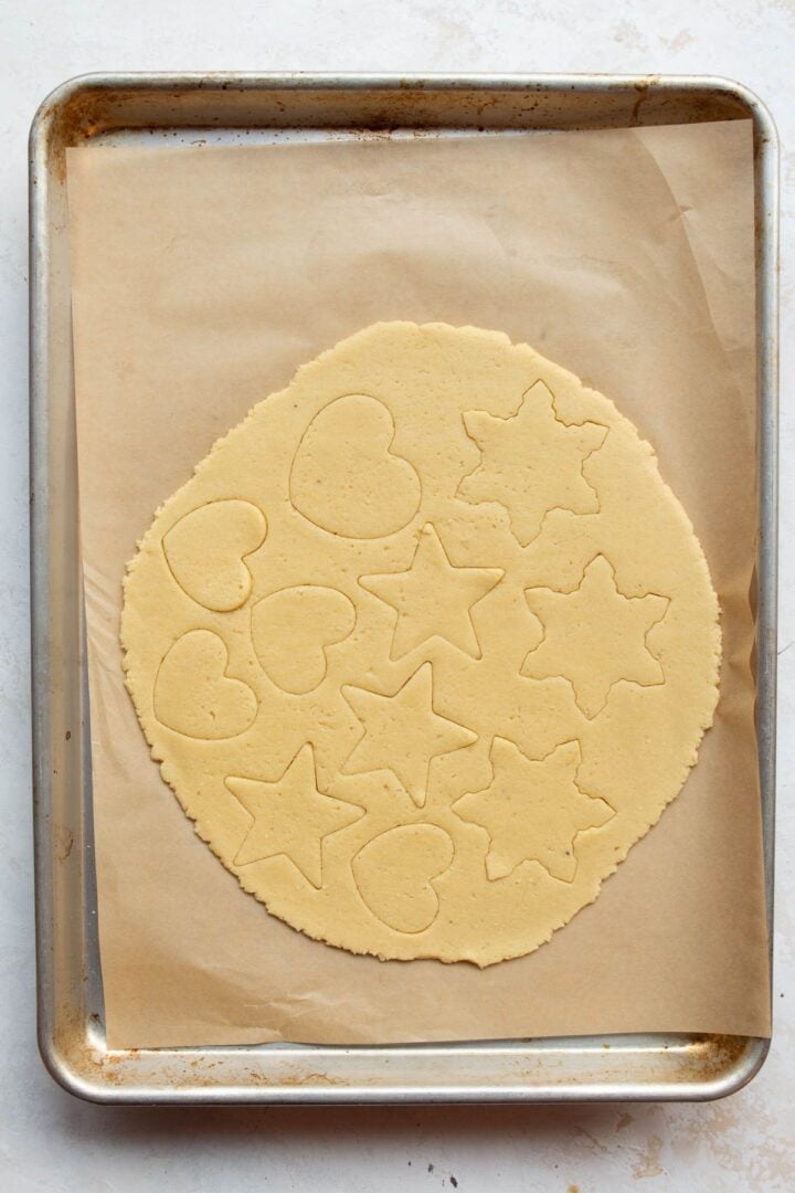 Almond Flour Sugar Cookies (Perfect for Cut-Outs) - Healthful Blondie